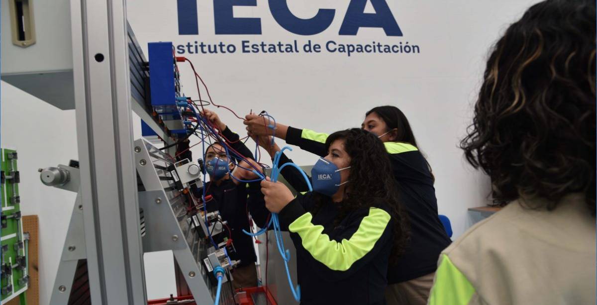 Capacita IECA a más de 7 mil personas al mes